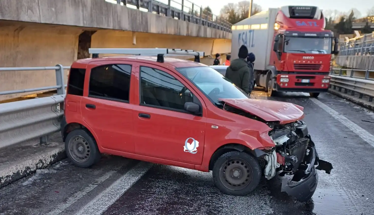Incidente sulla tangenziale di Campobasso: Fiat Panda contro il ...
